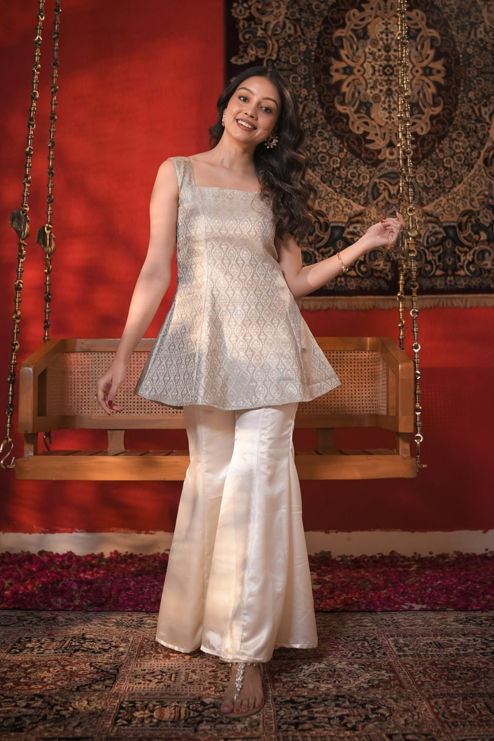 Shanti Priya Grey Kurti & Bell Bottom Set – Local Nation